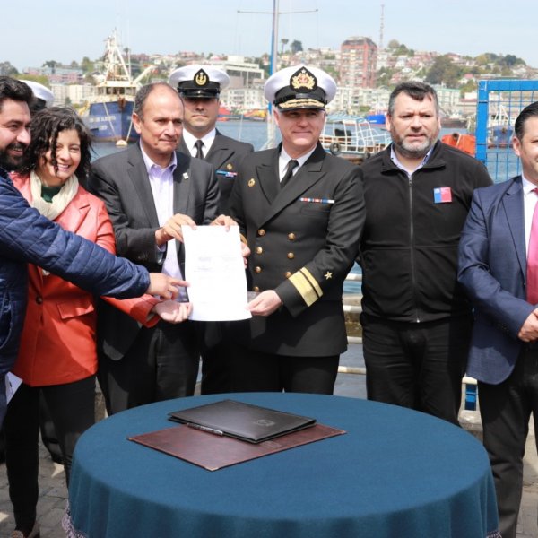 Autoridades de la región del Biobío, Municipalidad de Talcahuano y Armada firmaron compromiso ...