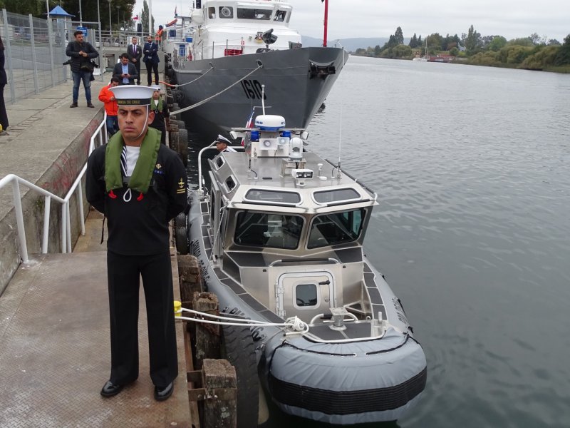 BASE NAVAL - Lanchas Clase Defender PM - Dirección General del ...