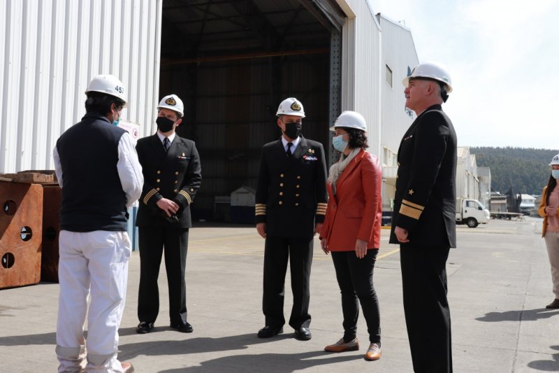 BASE NAVAL - Rompehielos Almirante Viel AGB-46 - Flotilla Auxiliar