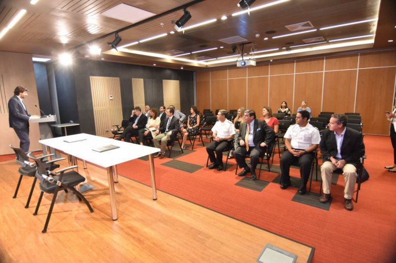 Dirección de Educación de la Armada e Inacap firman convenio de ...