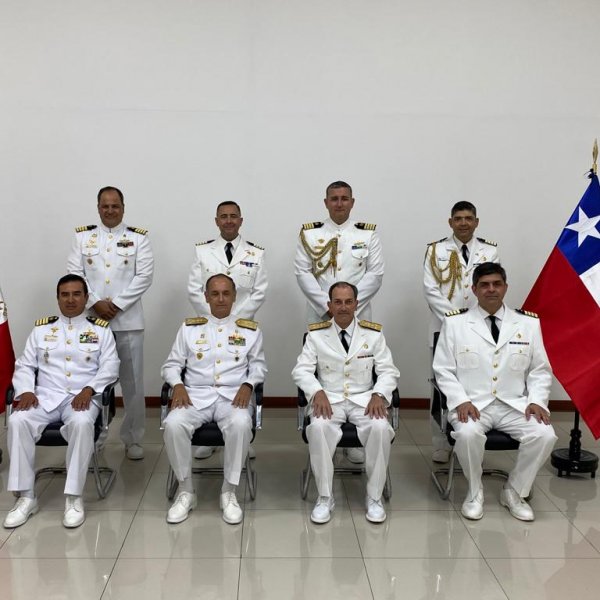 Armadas de Chile y Perú sostienen su XII Reunión de Estados Mayores ...