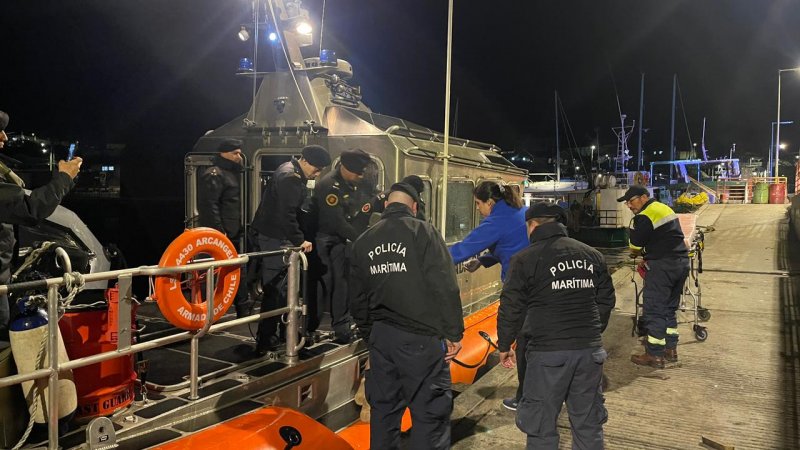 Distrito Naval Beagle realiza evacuación médica en Isla Lennox | Armada ...