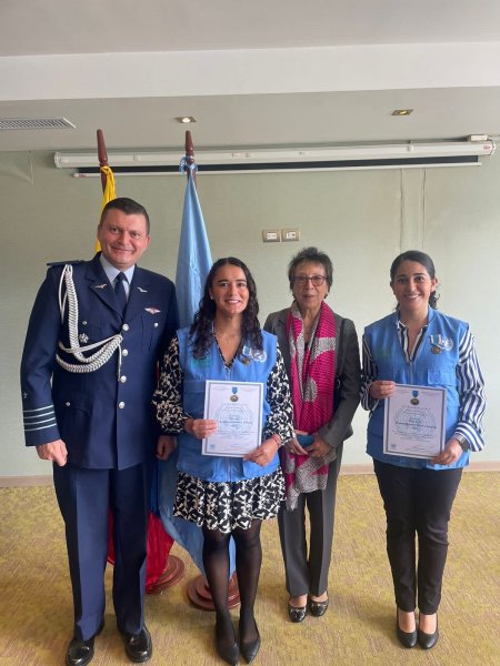 Teniente Primero recibe medalla especial de las Naciones Unidas para ...
