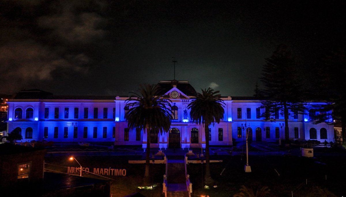 Museo Marítimo Nacional se iluminó de azul en conmemoración del Día ...